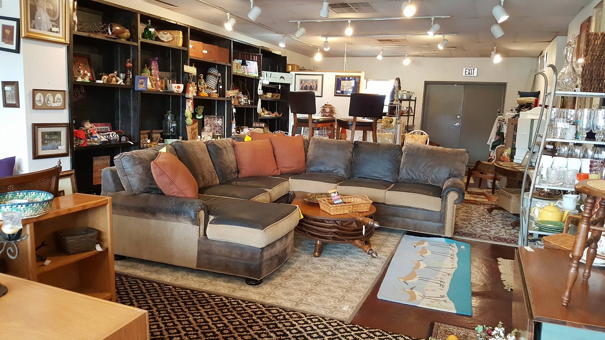 Fresco Furnishings Upscale