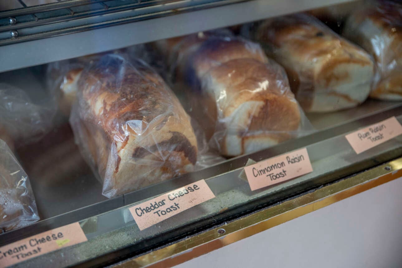 The Most Delicious Strawberry Cake In The World Is Right Here In Columbus