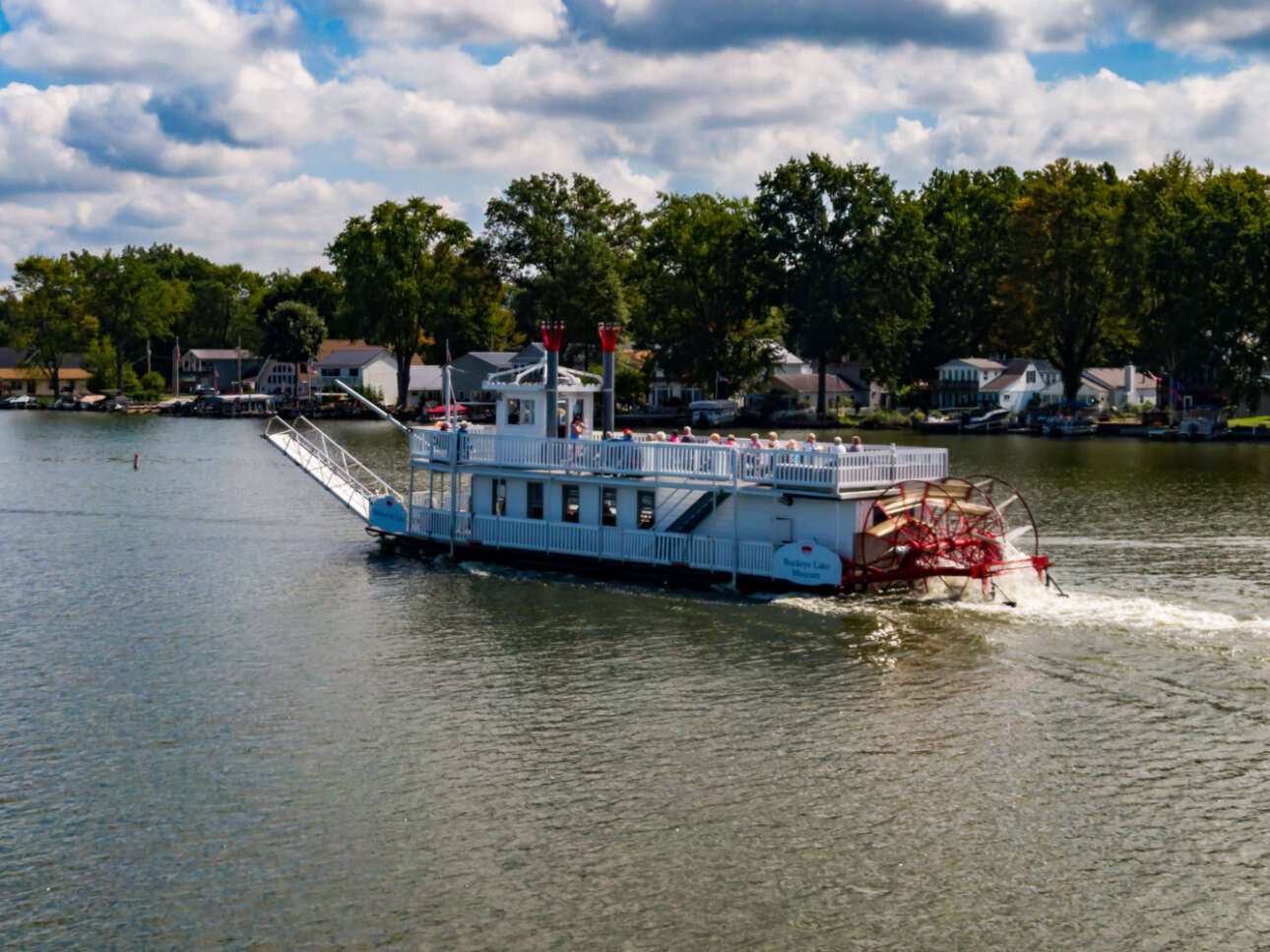 Unlock Ohio's Best Kept Secrets with These Unforgettable Boat Adventures